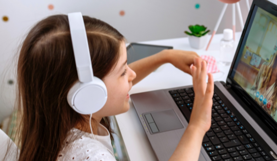 Digital support for families - Family Fund